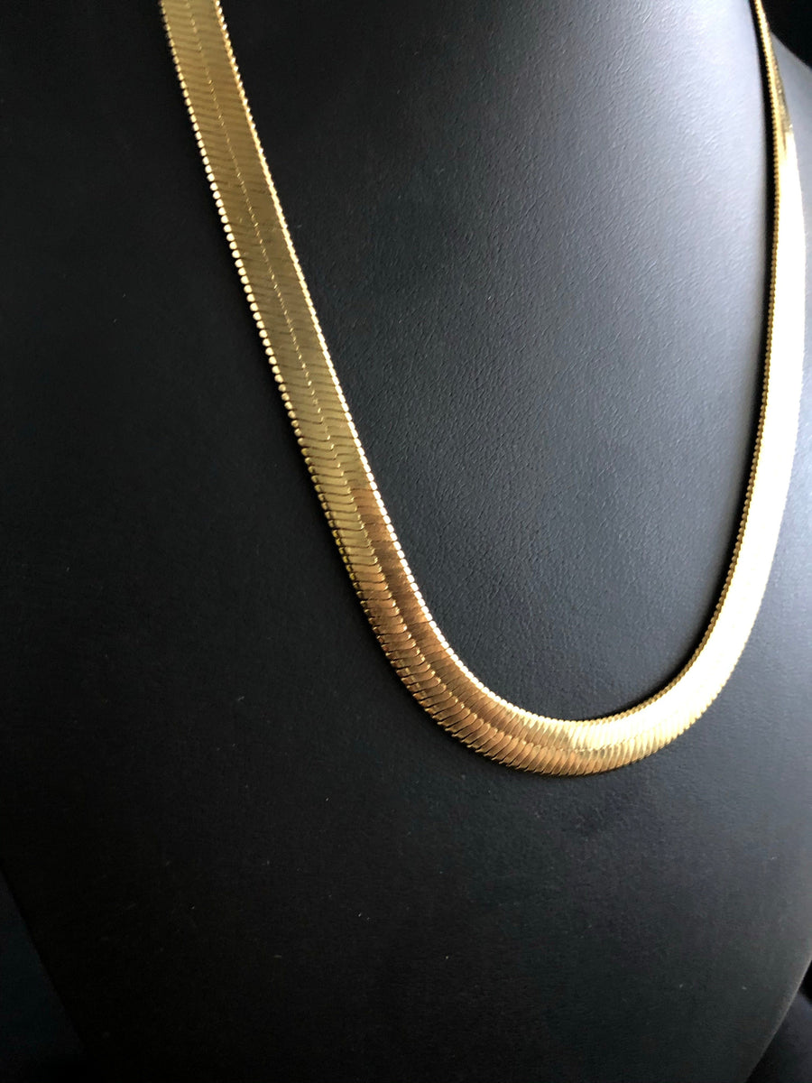 10MM Snake Chain – Gold Iced Out Style – IcedOut